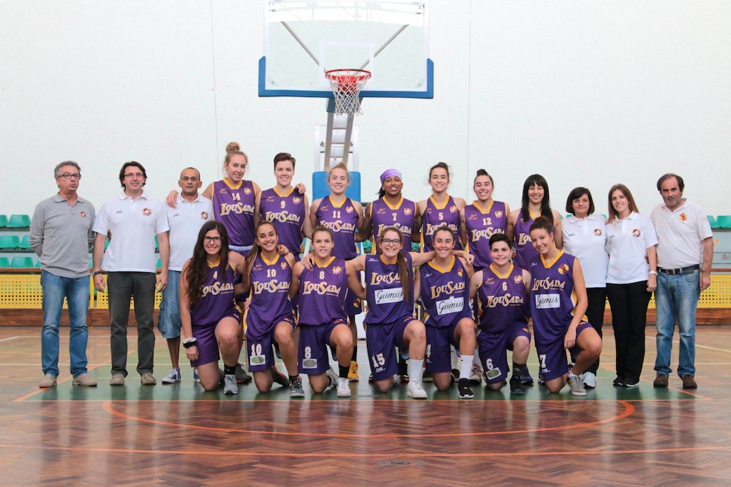 Lousada bate Ovarense