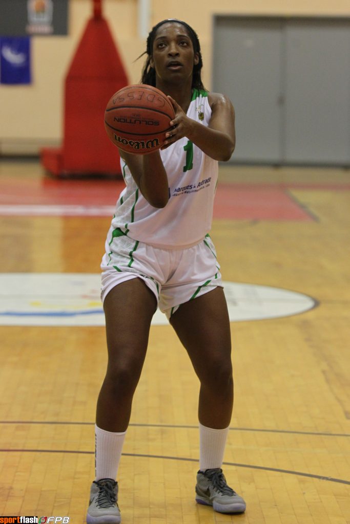 Kamilah Jackson não perde o gás e volta a ser a MVP na Liga Feminina