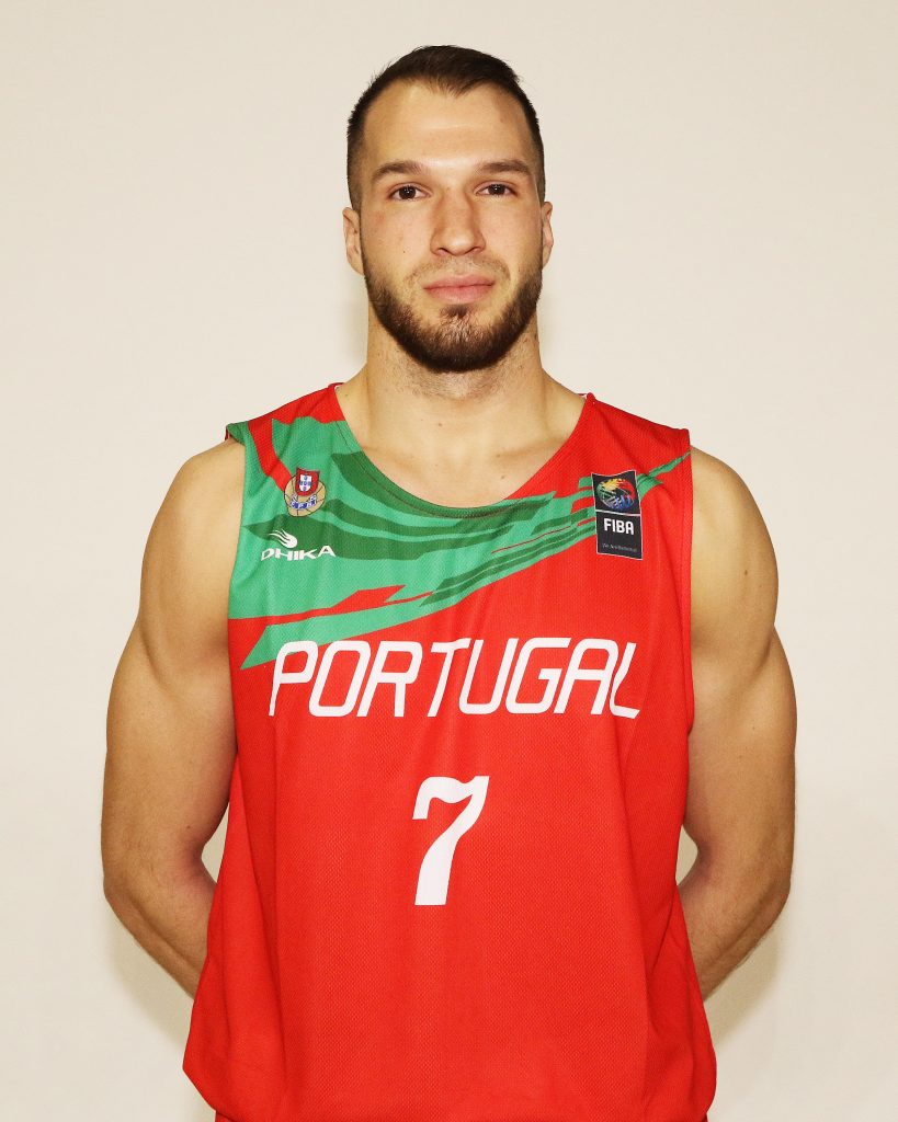 Portugueses na Europa: Djukic estreia-se pelos Plymouth Raiders