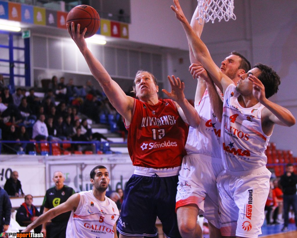 UD Oliveirense retoma o caminho dos triunfos na Liga Placard