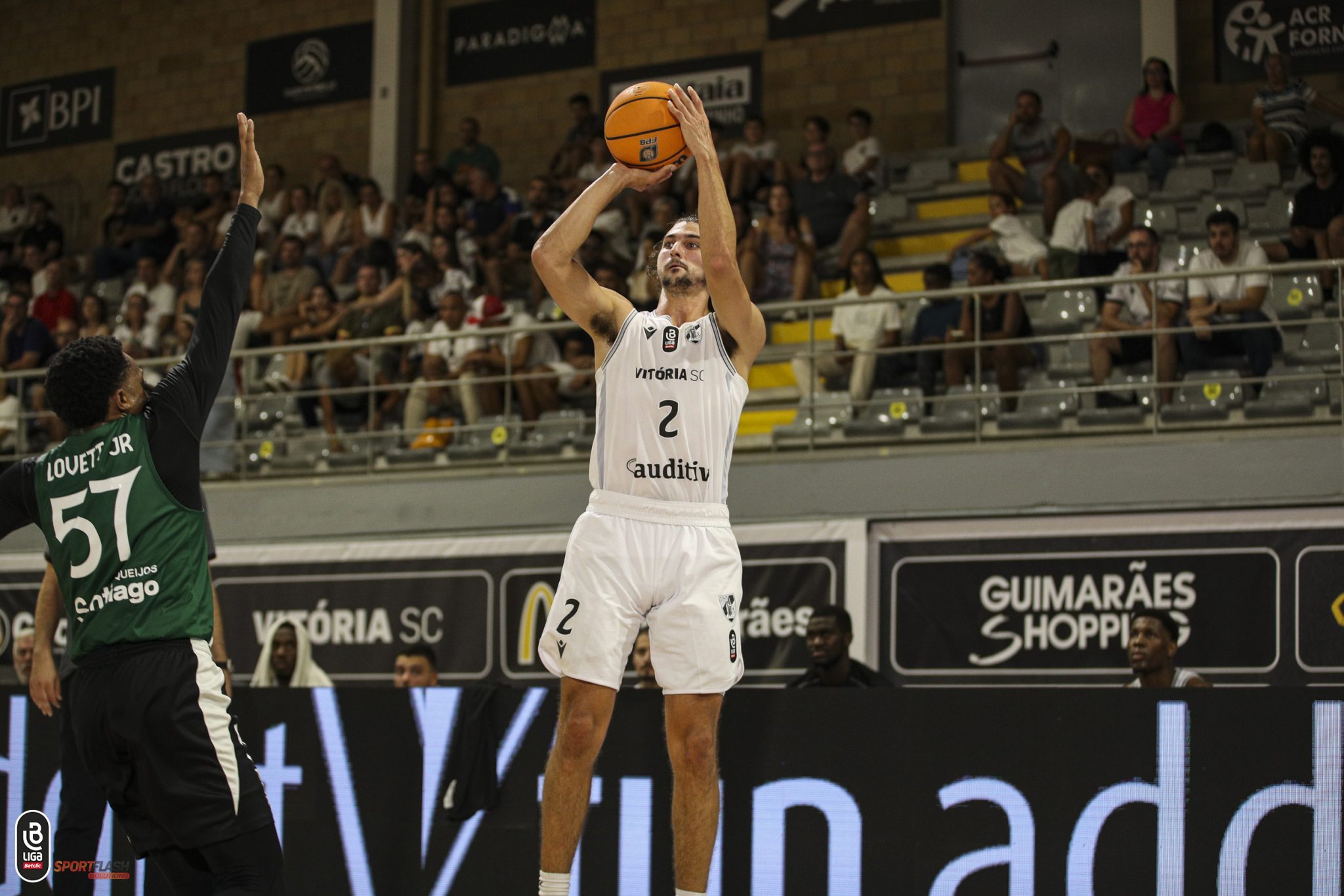 Caleb Catto com título de MVP da terceira jornada da Liga Betclic Masculina